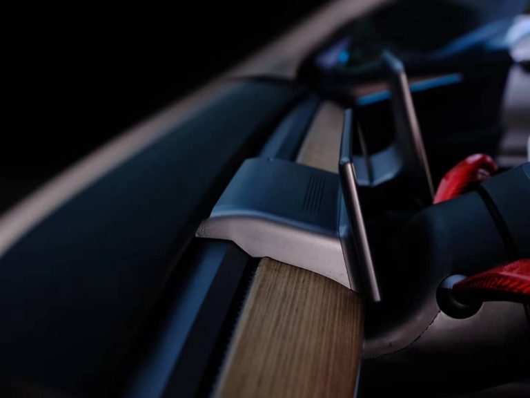 Tesla Model 3/Y Touch Screen Heads Up Display | Waze, Apple CarPlay & More!