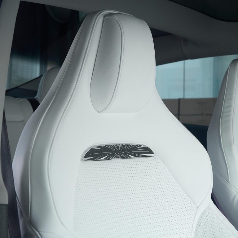 Custom Ventilated Sport Seats for Tesla Model 3 and Y